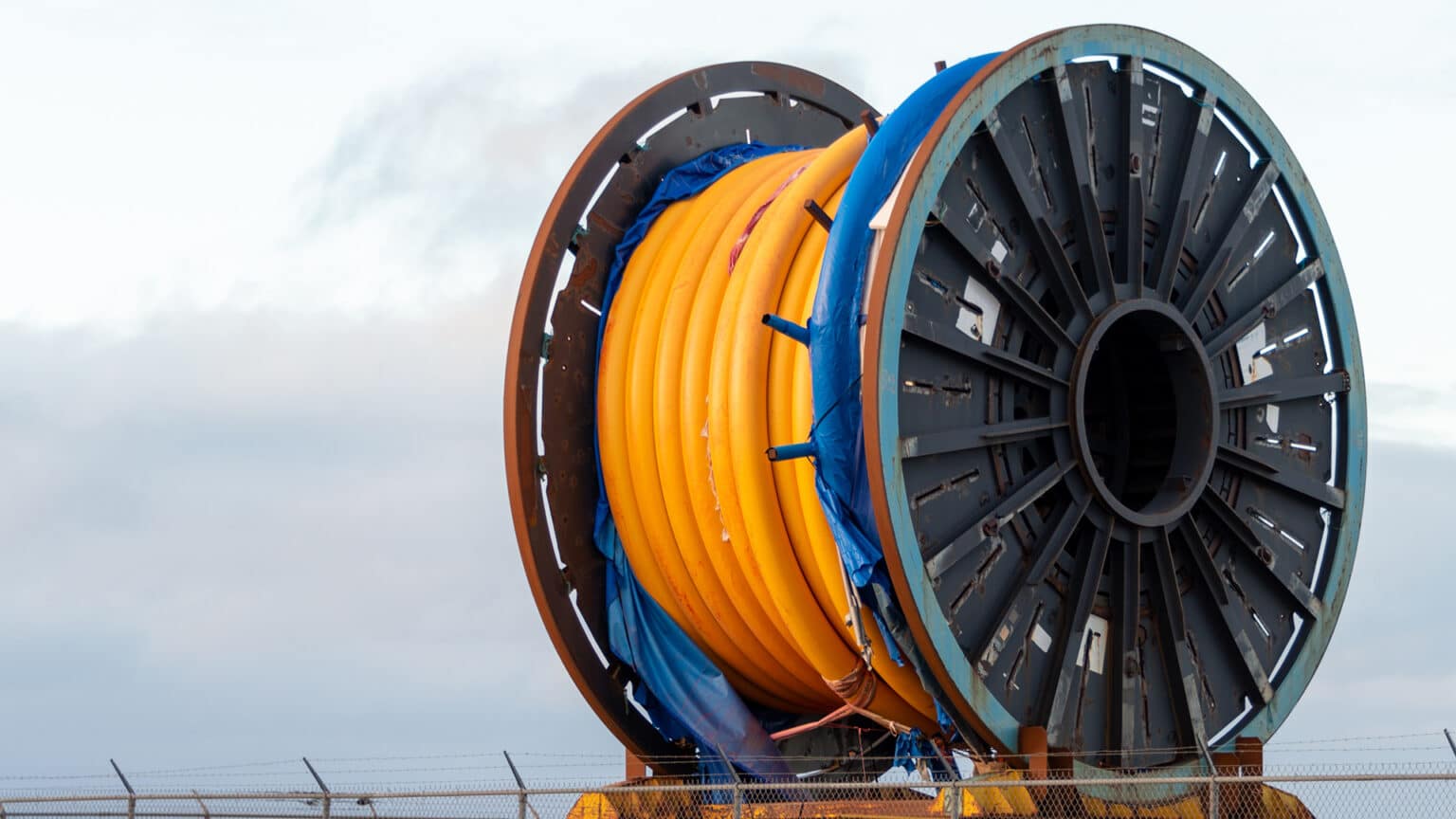 Azerbaijan and Kazakhstan to build Trans-Caspian fiber-optic cable line