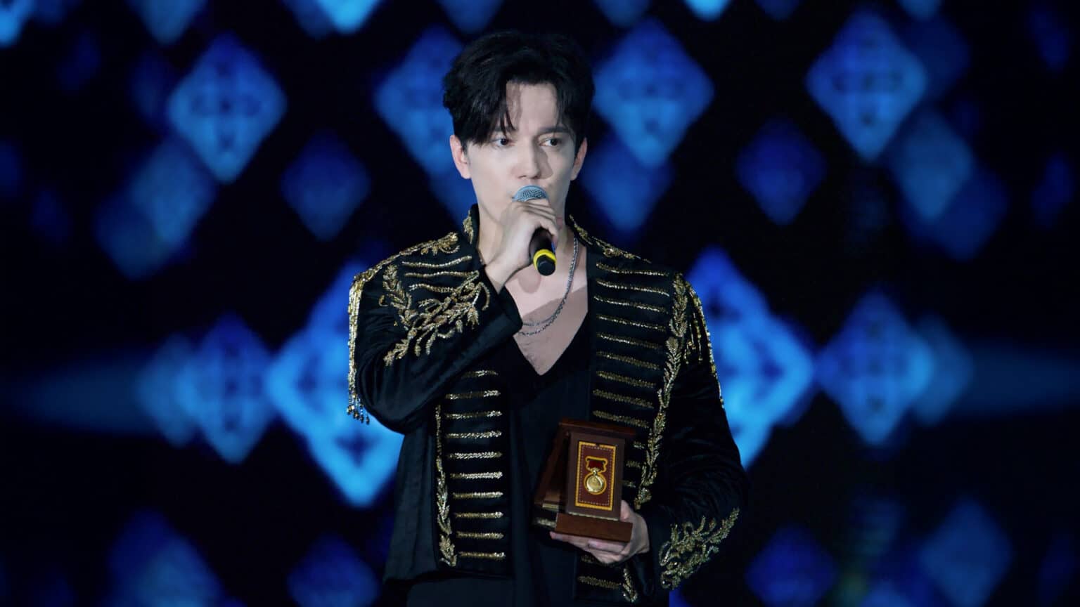 Kyrgyzstan honors Kazakh superstar Dimash Qudaibergen with new national ...