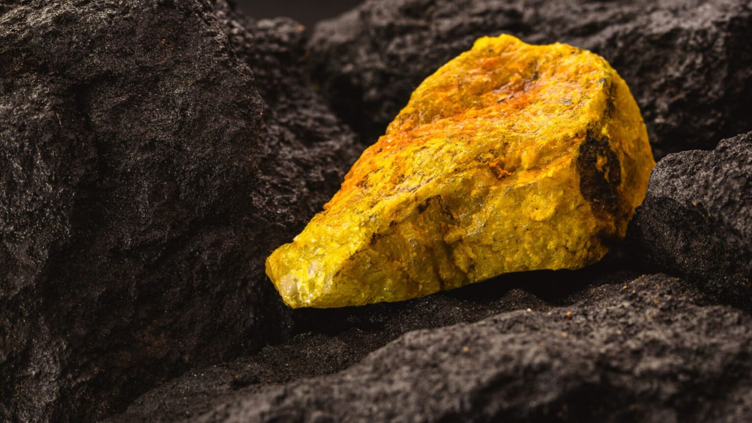 Yellow Cake to buy 1.33 million pounds of Kazakh uranium