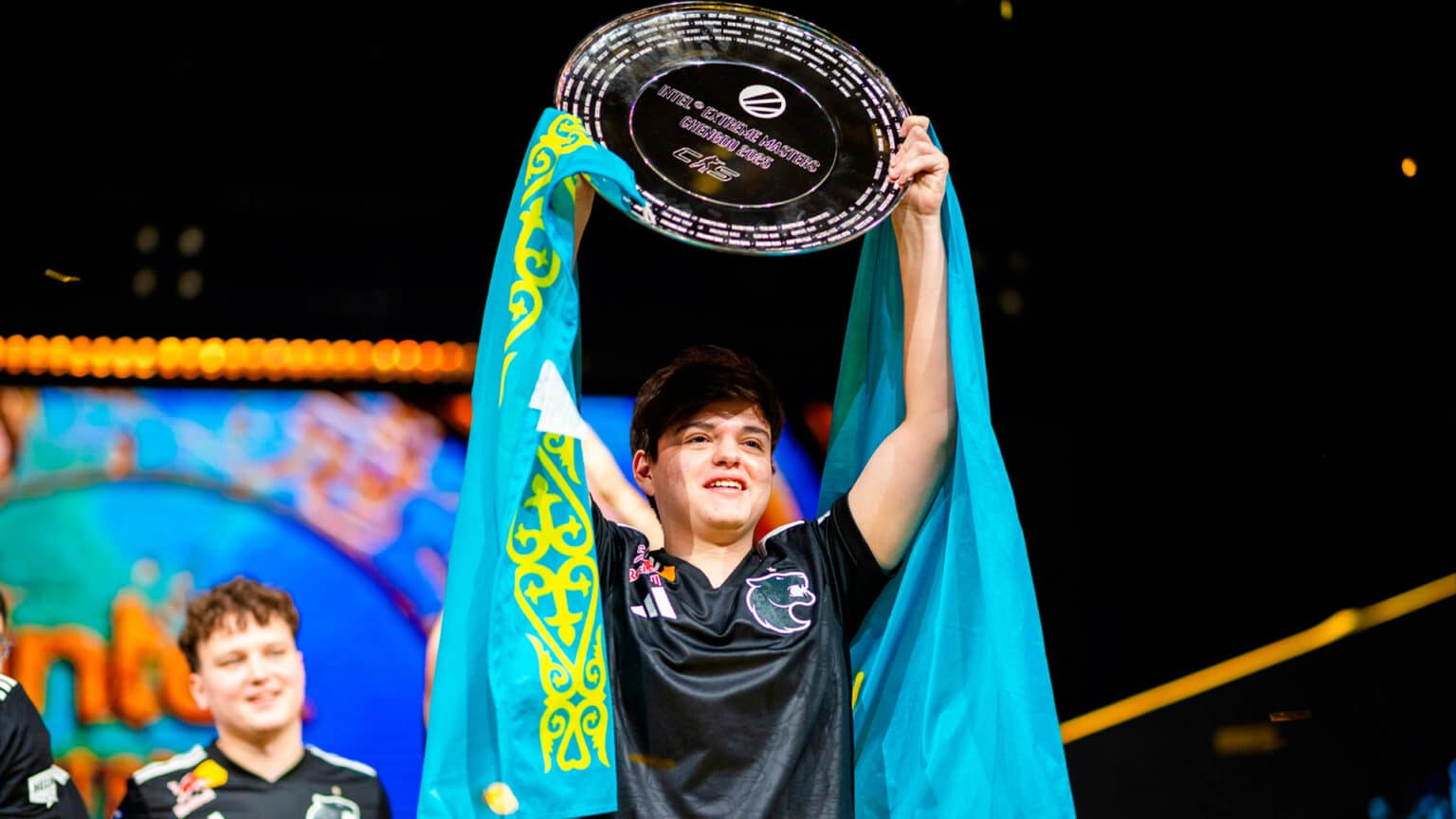 Kazakhstani CS2 Pro molodoy leads his team to $125K victory, earns MVP ...